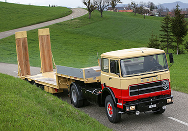 UNIC Center AG - Lastwagen - UNIC