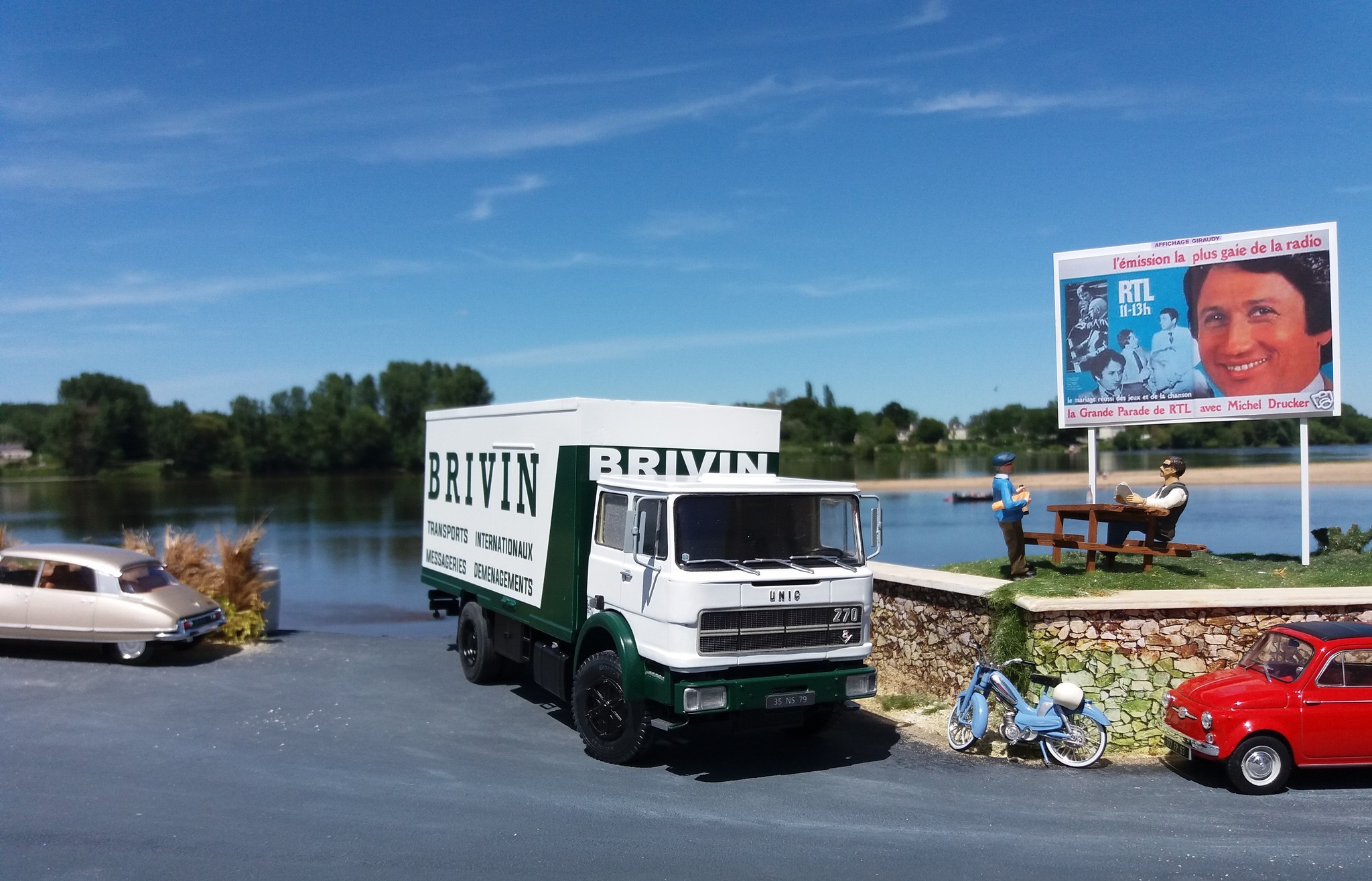 UNIC Center AG - Frontlenker Groupe - UNIC