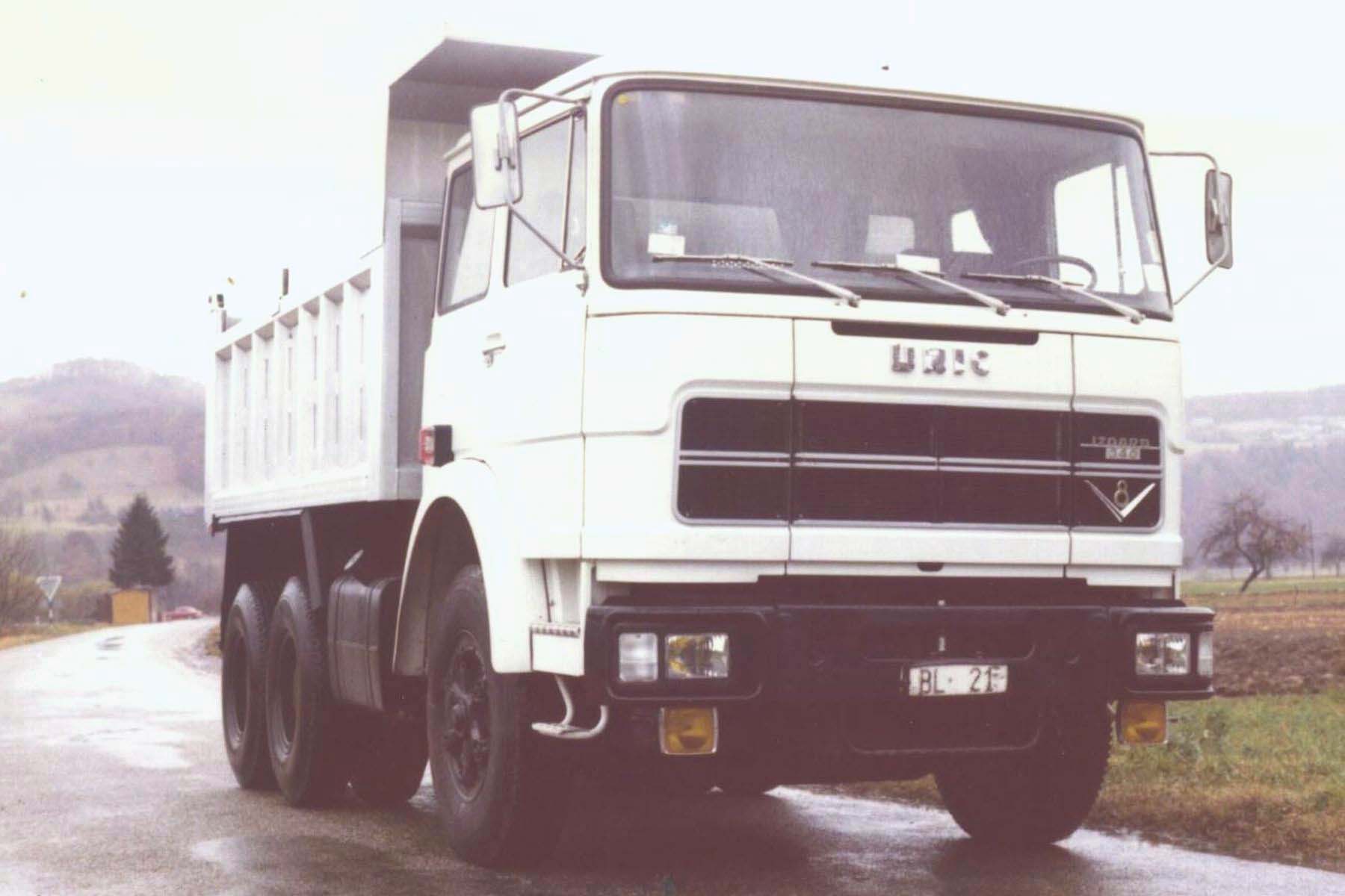 UNIC Center AG - Frontlenker Groupe - UNIC