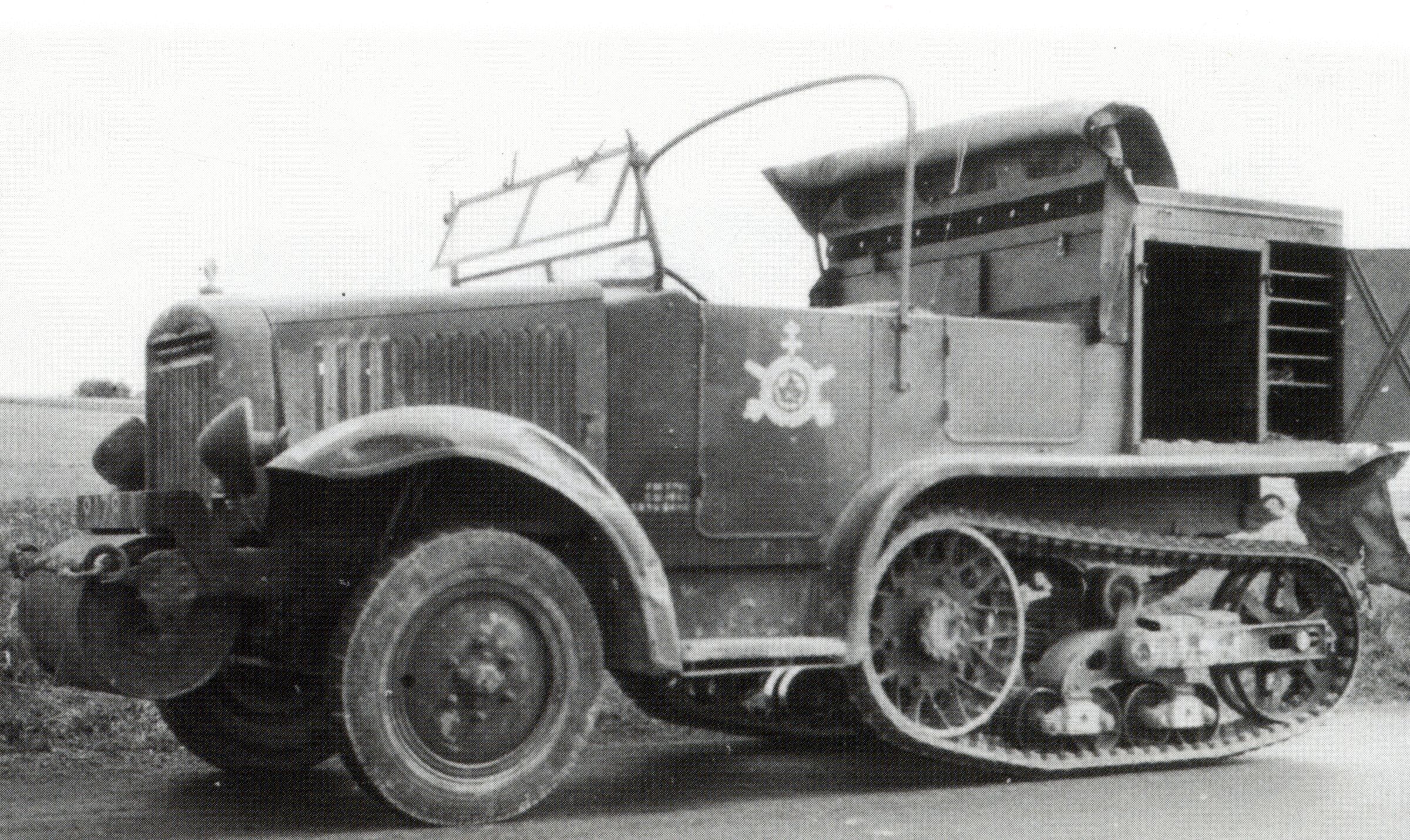 UNIC Center AG - Militärfahrzeuge - UNIC